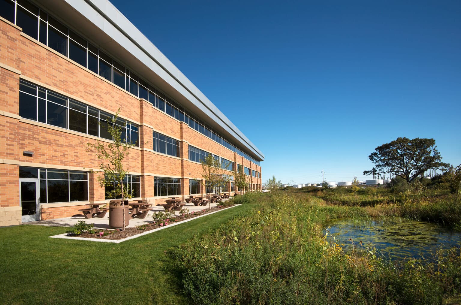 Flint Hills Resources North Office Building - TKDA
